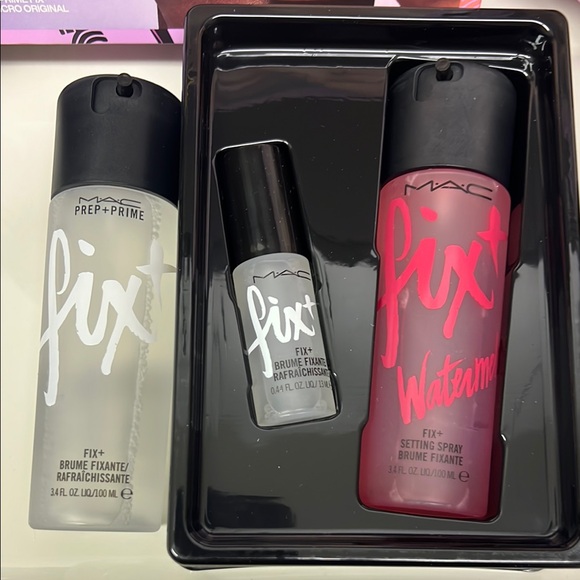 MAC Cosmetics | Makeup | New Limited Edition Mac Cosmetics Gift Set Fix ...